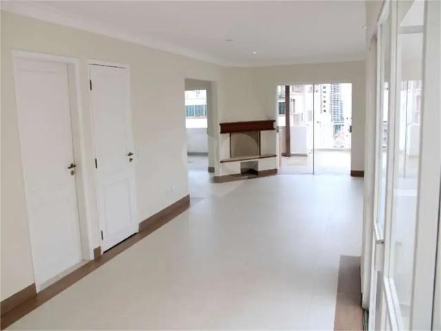 Cobertura para Venda em São Paulo/SP Vila Olímpia 3 Quartos