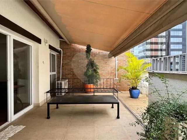 Cobertura para Venda em São Paulo/SP Vila Olímpia 3 Quartos