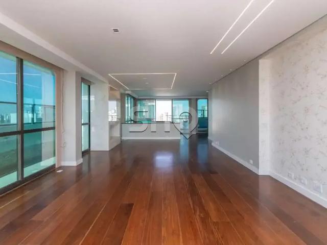 Cobertura para Venda em São Paulo/SP Aclimação 4 Quartos