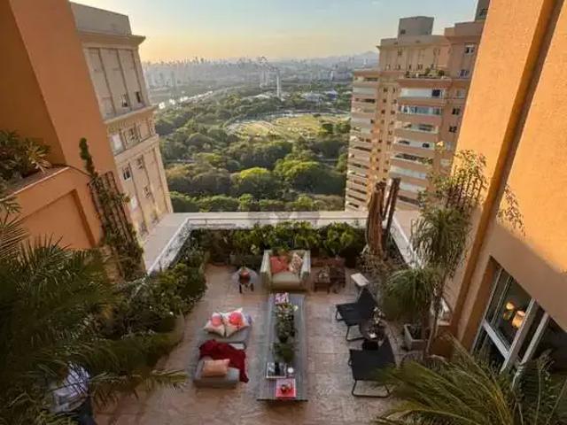 Cobertura para Venda em São Paulo/SP Alto de Pinheiros 4 Quartos