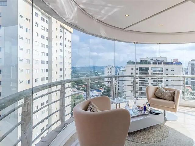 Cobertura para Venda em São Paulo/SP Alto de Pinheiros 3 Quartos