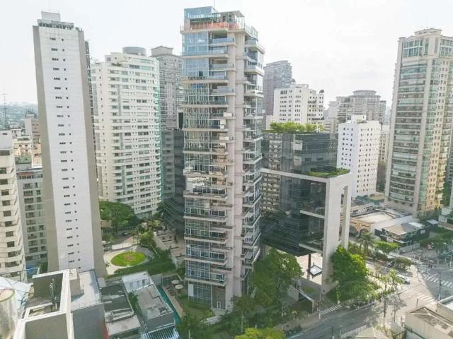 Cobertura para Venda em São Paulo/SP Itaim Bibi 3 Quartos