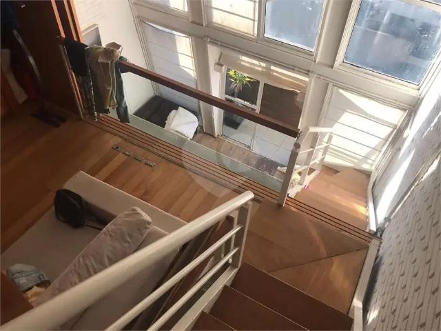 Cobertura para Venda em São Paulo/SP Jardim América 2 Quartos
