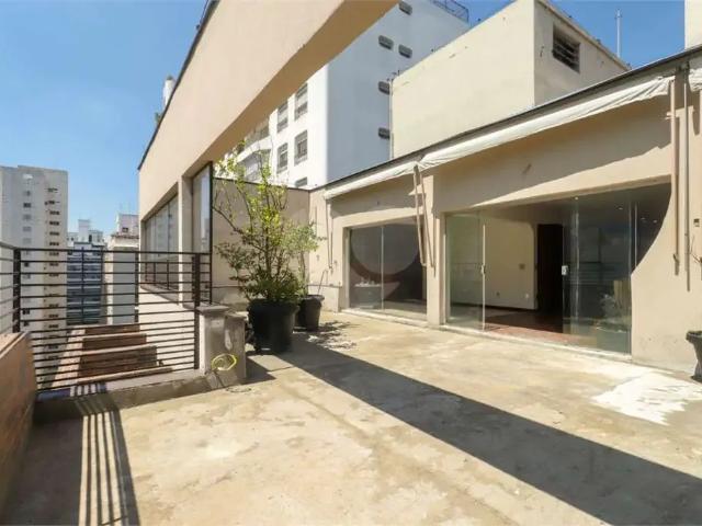 Cobertura para Venda em São Paulo/SP Jardim América 3 Quartos