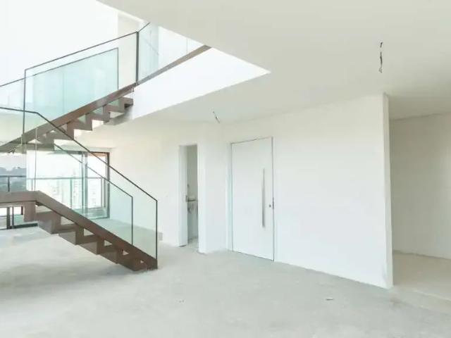 Cobertura para Venda em São Paulo/SP Moema 4 Quartos