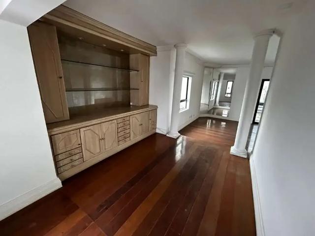 Cobertura para Venda em São Paulo/SP Moema 4 Quartos