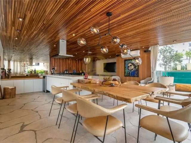 Cobertura para Venda em São Paulo/SP Moema 4 Quartos