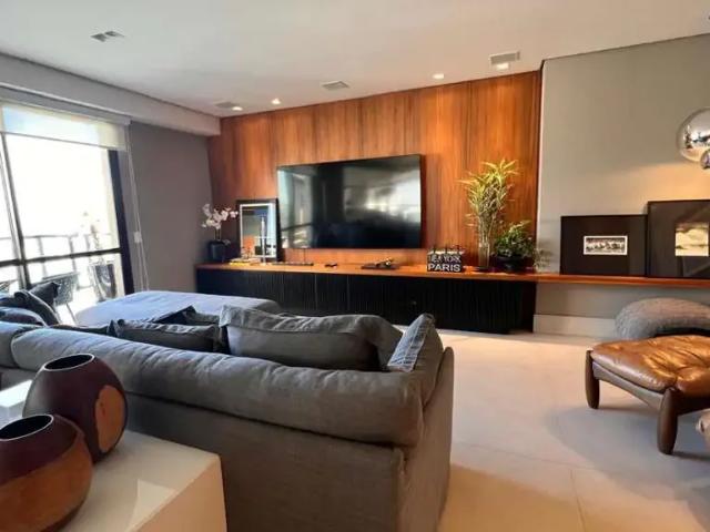 Cobertura para Venda em São Paulo/SP Moema 4 Quartos