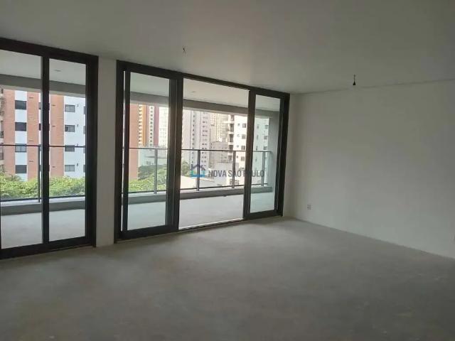 Cobertura para Venda em São Paulo/SP Moema 3 Quartos