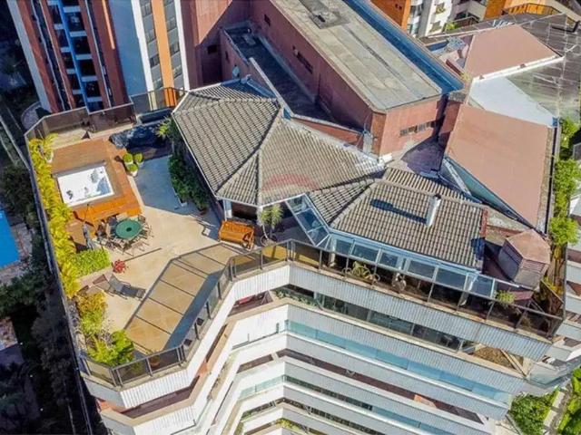 Cobertura para Venda em São Paulo/SP Morumbi 4 Quartos