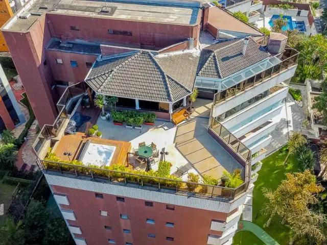 Cobertura para Venda em São Paulo/SP Morumbi 4 Quartos