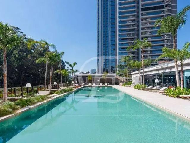 Cobertura para Venda em São Paulo/SP Panamby 4 Quartos
