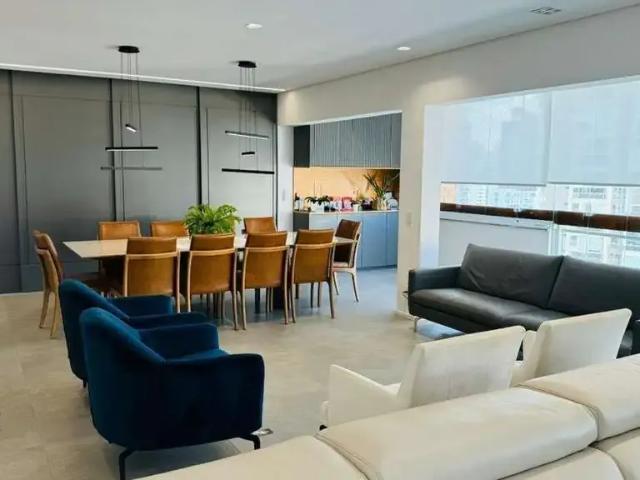 Cobertura para Venda em São Paulo/SP Panamby 4 Quartos