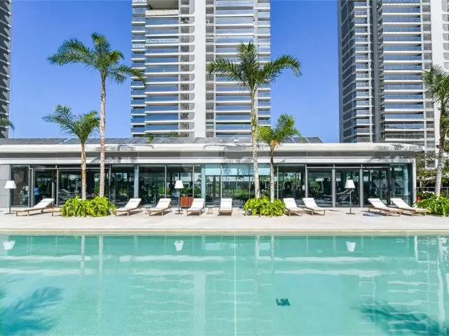 Cobertura para Venda em São Paulo/SP Panamby 4 Quartos