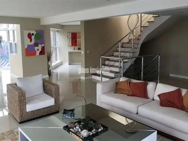 Cobertura para Venda em São Paulo/SP Panamby 4 Quartos