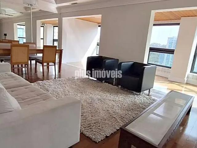 Cobertura para Venda em São Paulo/SP Panamby 4 Quartos