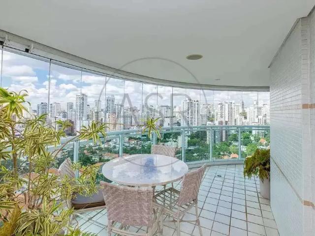 Cobertura para Venda em São Paulo/SP Pacaembu 4 Quartos