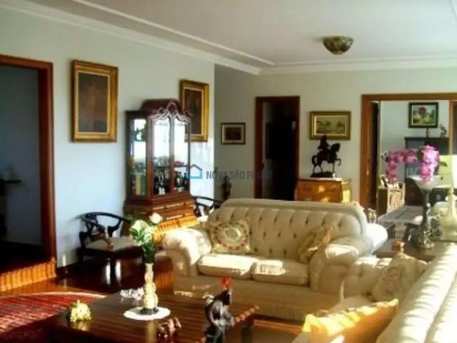 Cobertura para Venda em São Paulo/SP Real Parque 4 Quartos