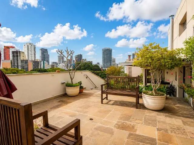 Cobertura para Venda em São Paulo/SP Sumarezinho 5 Quartos