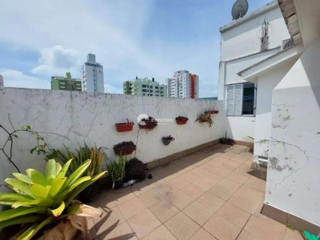 Cobertura para Venda em Santa Maria/RS Centro 2 Quartos