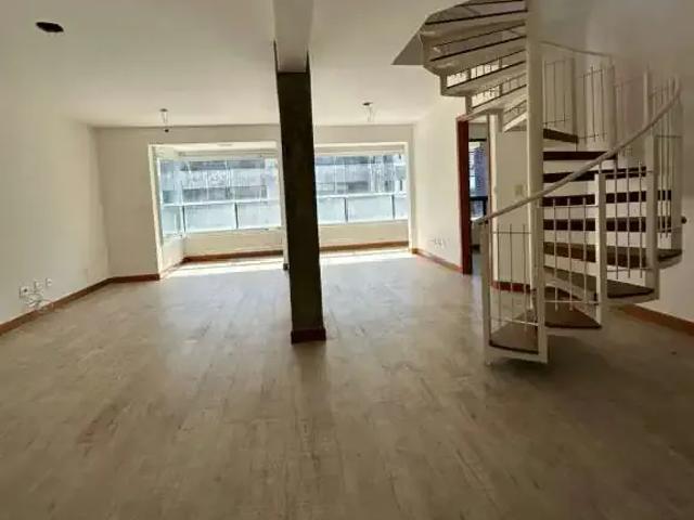 Cobertura para Venda em Salvador/BA Ondina 3 Quartos