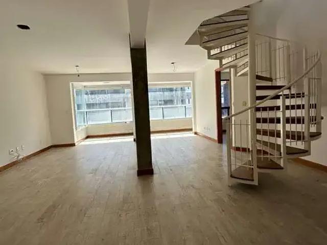 Cobertura para Venda em Salvador/BA Ondina 3 Quartos