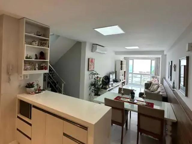 Cobertura para Venda em Salvador/BA Barra 2 Quartos