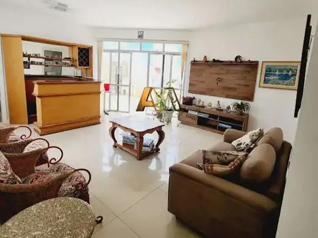 Cobertura para Venda em Salvador/BA Pituba 5 Quartos