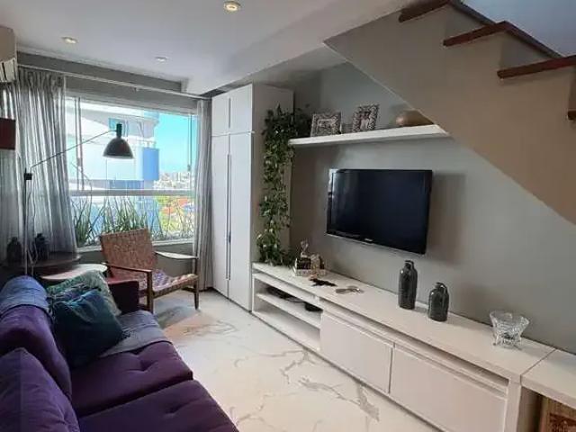 Cobertura para Venda em Salvador/BA Rio Vermelho 2 Quartos
