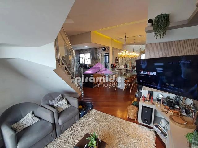 Cobertura para Venda/Aluguel com 3 quartos, 210 m² por R$ 1.600.000