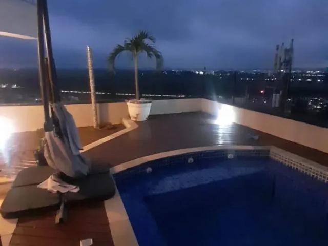 Cobertura para Venda/Aluguel com 3 quartos, 210 m² por R$ 1.750.000