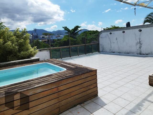 Cobertura para Venda/Aluguel com 3 quartos, 217 m² por R$ 1.500.000
