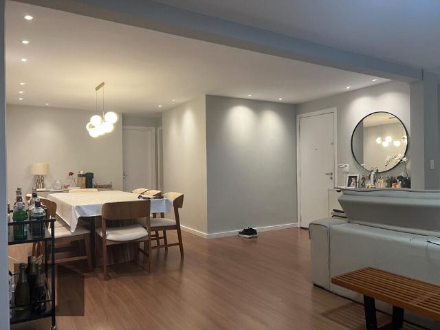Cobertura para Venda/Aluguel com 3 quartos, 230 m² por R$ 1.100.000