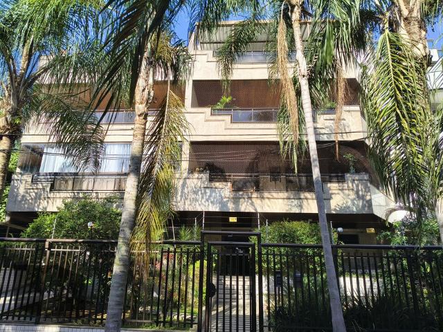 Cobertura para Venda/Aluguel com 4 quartos, 333 m² por R$ 2.110.000