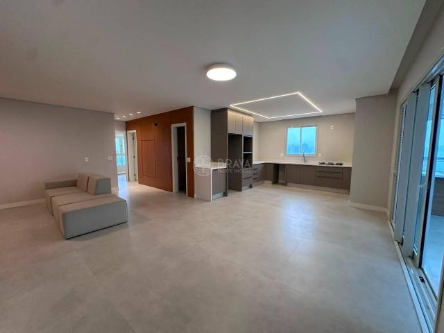Cobertura para Aluguel com 3 quartos, 190 m² por R$ 12.500