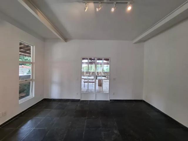Cobertura para aluguel, 4 quartos, 1 suíte, 1 vaga, Funcionários Belo Horizonte/MG