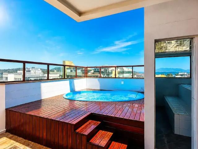 Cobertura para Locação em Cabo Frio/RJ Passagem 4 Quartos