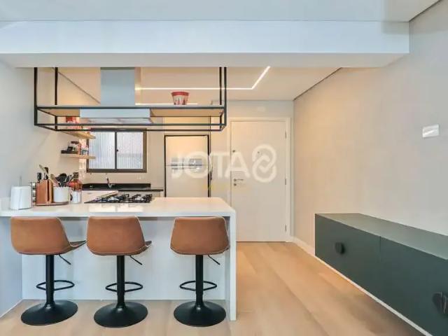 Cobertura para Locação em Curitiba/PR Água Verde 3 Quartos