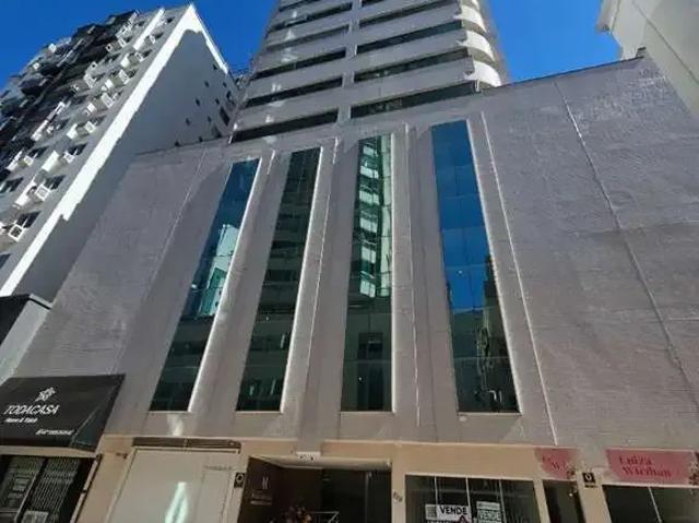 Cobertura para Locação em Balneário Camboriú/SC Centro 4 Quartos