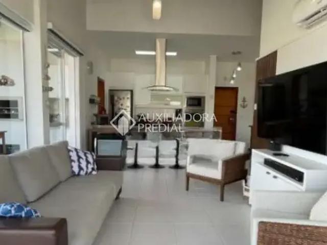 Cobertura para Locação em Florianópolis/SC Canasvieiras 3 Quartos