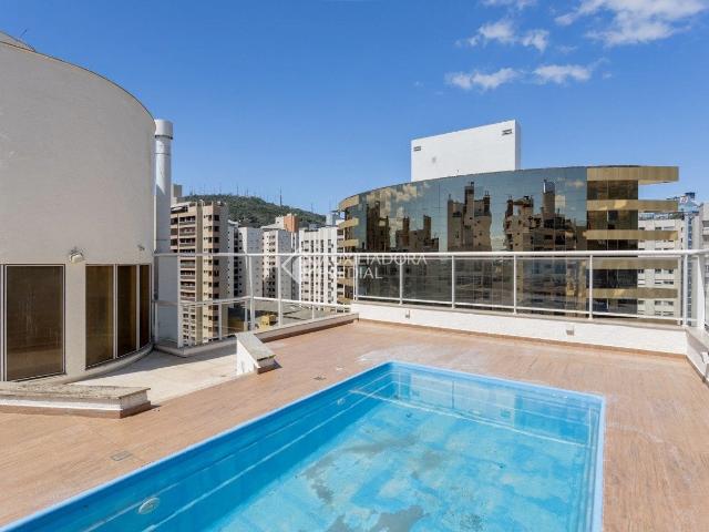 Cobertura para Locação em Florianópolis/SC Centro 4 Quartos