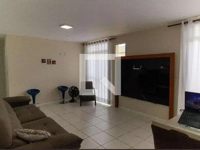 Cobertura para Locação em Niterói/RJ Cantagalo 2 Quartos