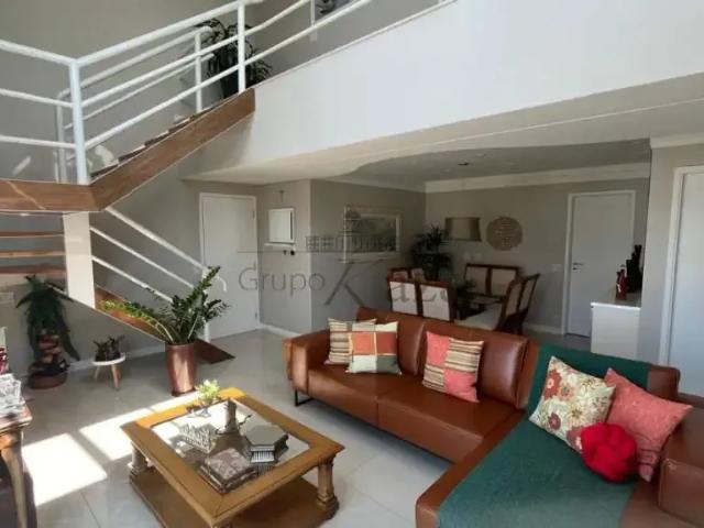 Cobertura para Locação em São José dos Campos/SP Vila Ema 4 Quartos