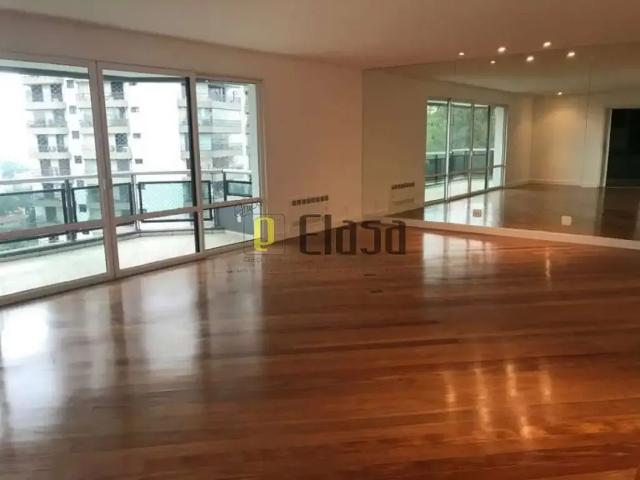 Cobertura para Locação em São Paulo/SP Alto da Boa Vista 4 Quartos