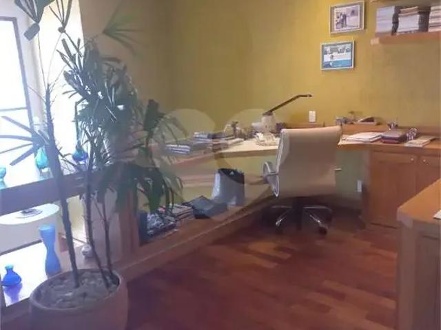 Cobertura para Locação em São Paulo/SP Moema 4 Quartos