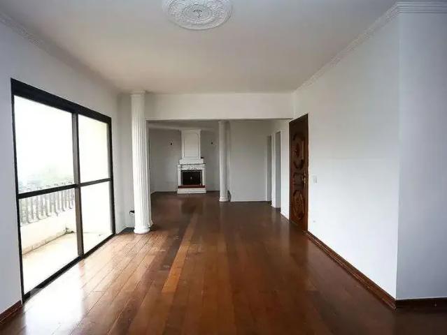 Cobertura para Locação em São Paulo/SP Panamby 4 Quartos