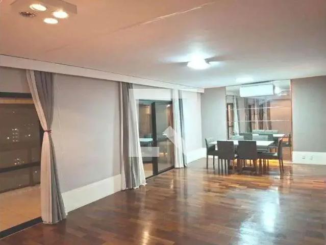 Cobertura para Locação em São Paulo/SP Panamby 4 Quartos