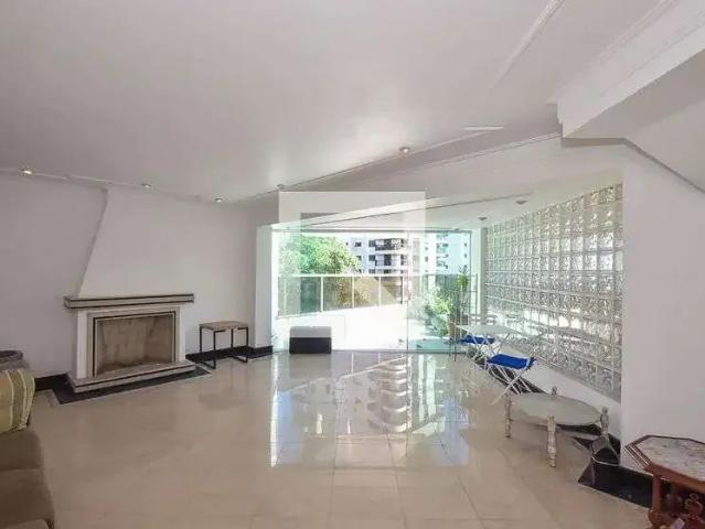 Cobertura para Locação em São Paulo/SP Panamby 3 Quartos