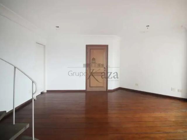 Cobertura para Locação em São Paulo/SP Vila Mariana 3 Quartos
