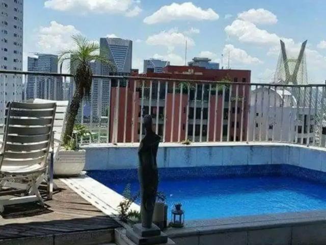 Cobertura para Locação em São Paulo/SP Vila Morumbi 4 Quartos